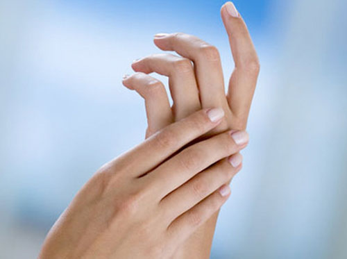 Video - Fenómeno y enfermedad de Raynaud - HealthClips Online